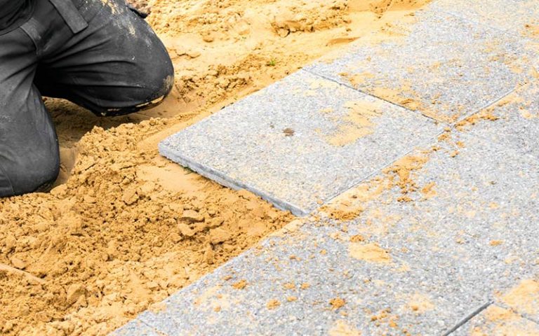 8 Easy Steps To Lay Patio Pavers On Dirt (Plus 6 Helpful Tips ...